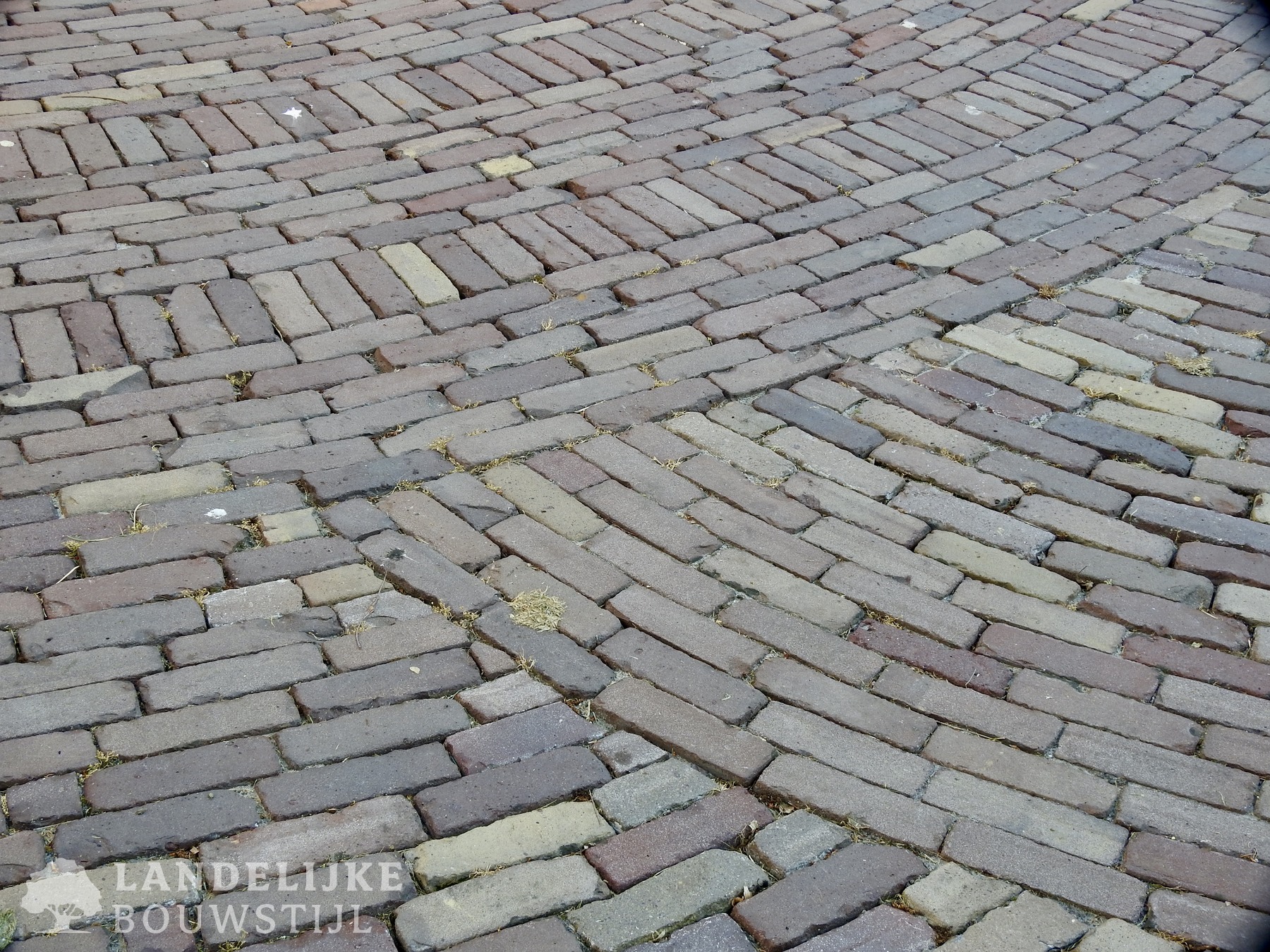 Sierbestrating van Natuursteen of Klinkers | Landelijke Bouwstijl